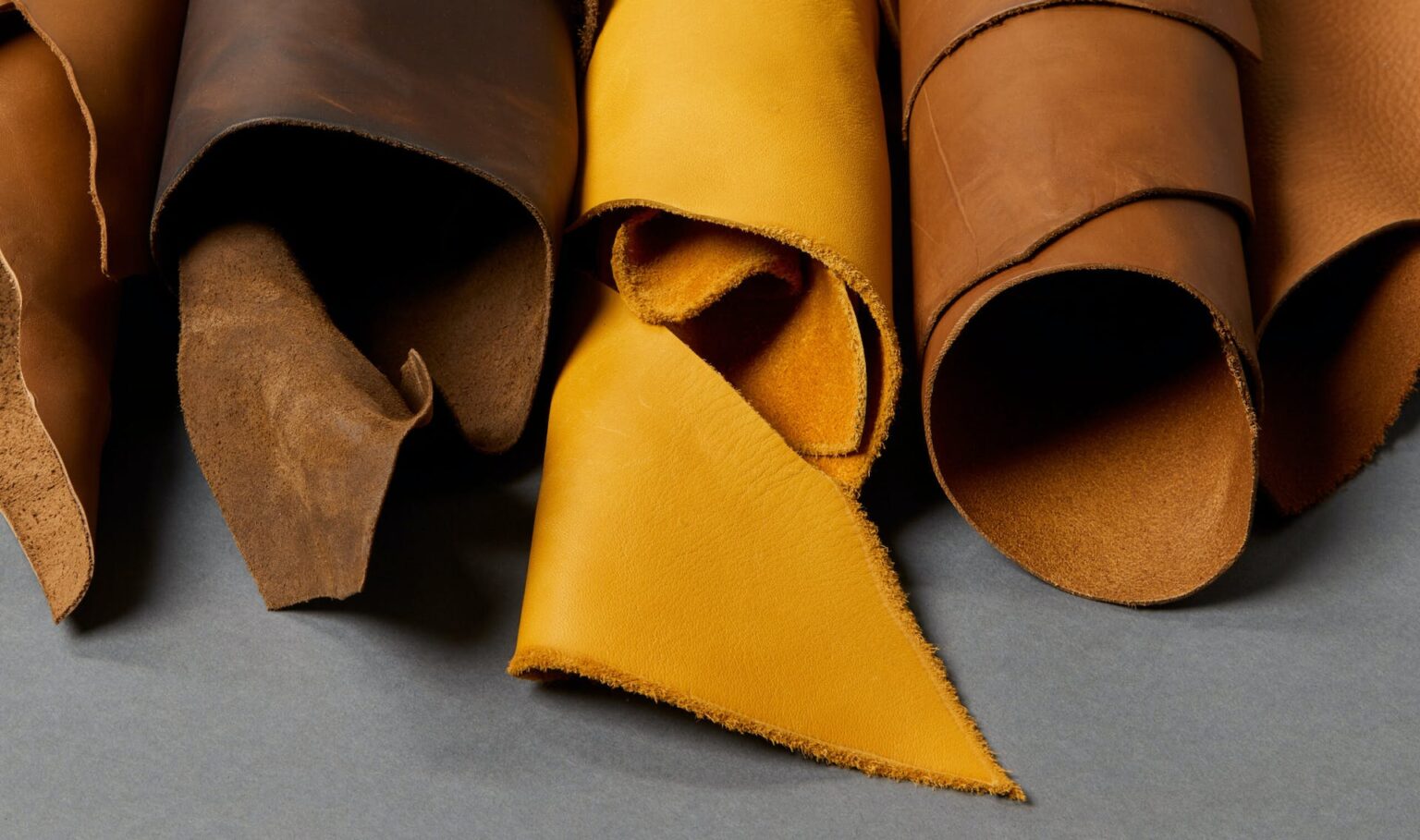 What’s the Difference Between Split Leather, Suede & Nubuck? - Detailed ...